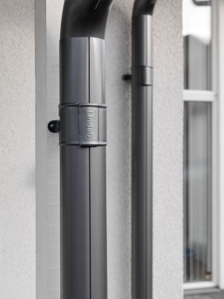 Lindab Steel Guttering - Gutter Joint with Bracket