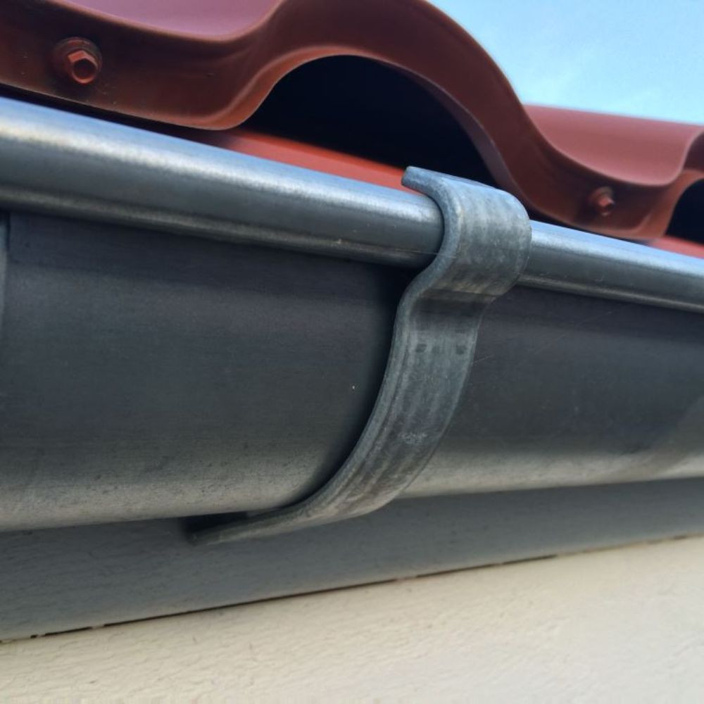 Lindab Steel Guttering - 200mm Rafter Bracket - Magestic Galvanised